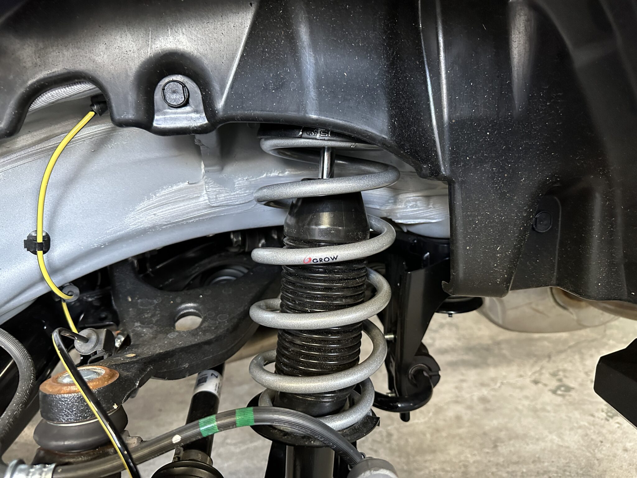 GR86 ダウンサスで3センチダウンのセットアップ - 48motorz